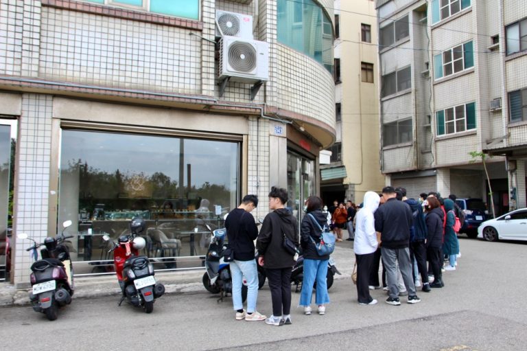 台中沙鹿可頌專賣店 Hsiao.yen_丹麥棒#實話實說系列#想買又怕踩雷的食物開箱#IG網紅甜點系列 - 皮老闆的美食地圖