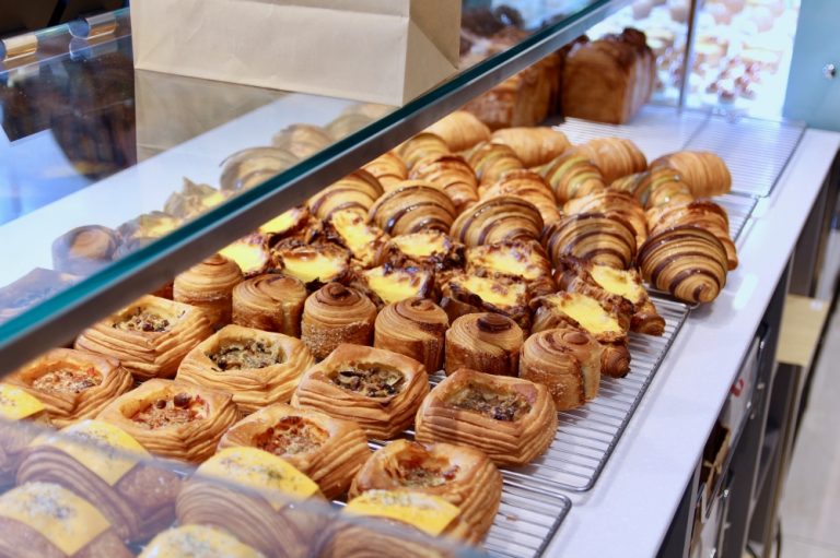 台中沙鹿可頌專賣店 Hsiao.yen_丹麥棒#實話實說系列#想買又怕踩雷的食物開箱#IG網紅甜點系列 - 皮老闆的美食地圖